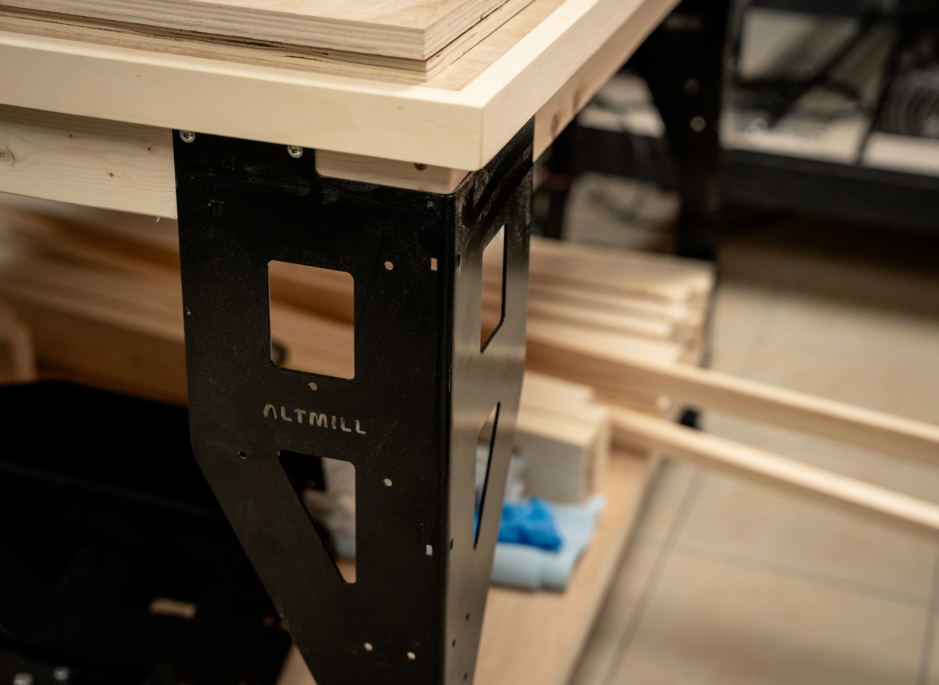 Table Leg Kit | Sienci Labs